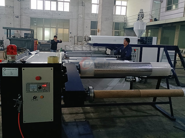 Economical air bubble film machine